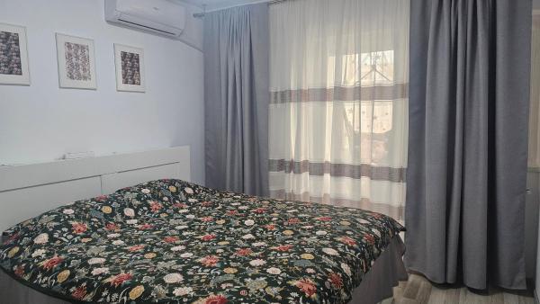 Modern Family Apartment, Free Parking, Self Check-in, Sleeps 5 - Bucarest