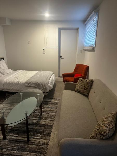 Lakeside Haven Suite - Georgina