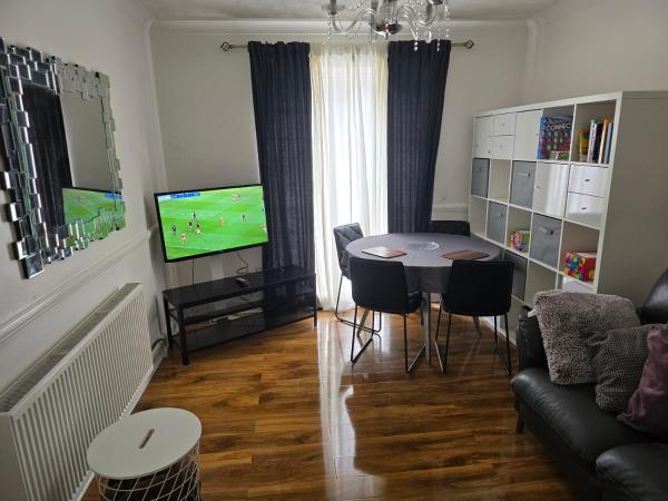 Spacious Home Near Station Easy London Access - Beckton - London