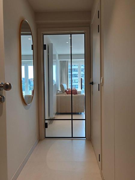 Studio Met Zeezicht Op Heldenplein - Bruges