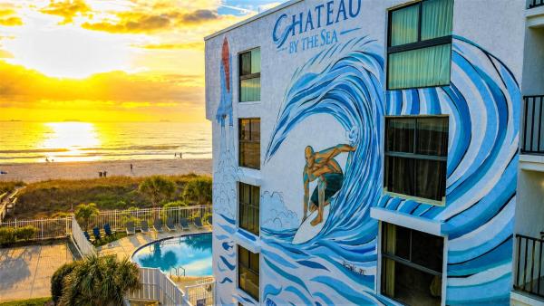 Chateau By The Sea - Cocoa Beach Oceanfront Pet-friendly Condos With Rooftop Deck & Heated Pool - 코코아