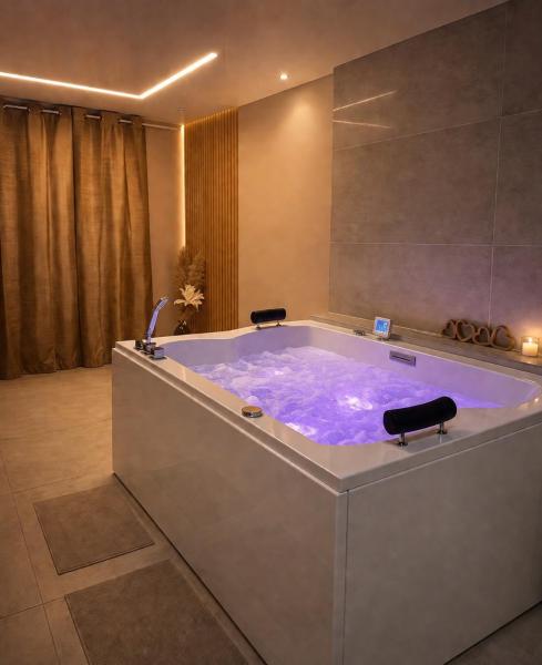 Donjon Des Sens - Suite Avec Spa - 10 Min De Metz - Metz