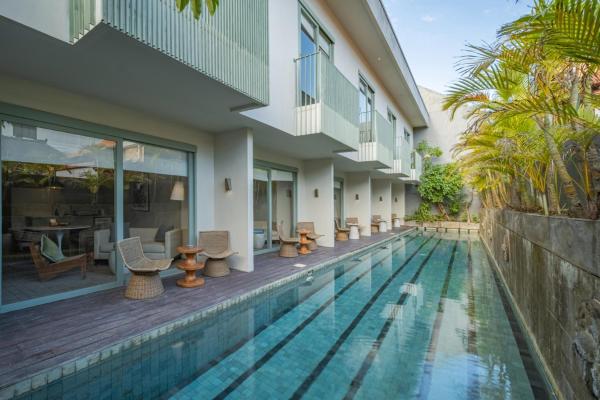 Studio O - Two-floor Studio, Walk To The Beach - Kuta