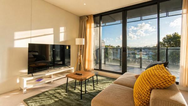 Modern Zetland Stay Above Green Square Station - Surry Hills