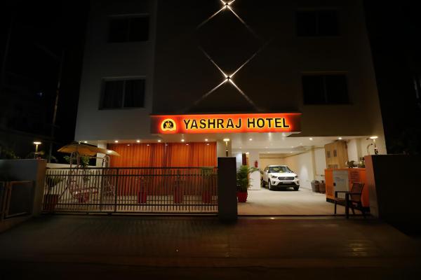 Nova Yashraj Hotel - Rajkot