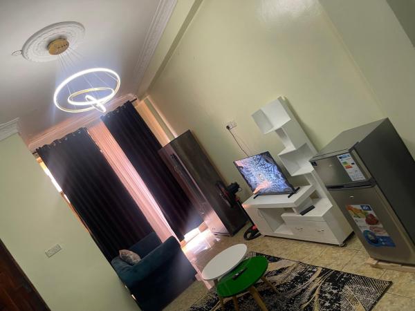 Randy Living - Kampala