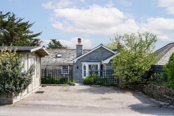 Sea View Coastal Cottage In - Rock Private House Group Ltd - Wadebridge