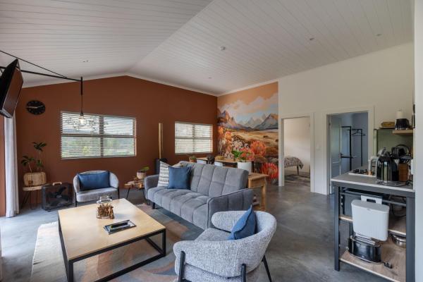 Cape Dutch Stay, Suite A - Sedgefield