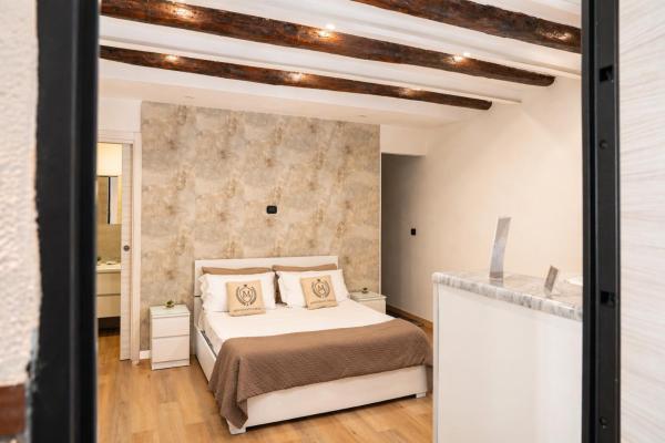 Montesantogroup Holiday House - Pozzuoli