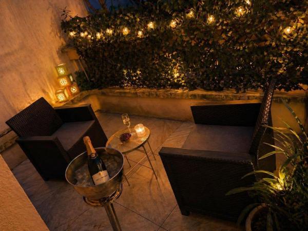 Appartement Coeur Paris 16 Avec Terasse - 2p - L'Arc de Triomphe de l'Etoile