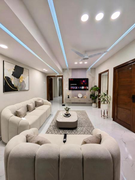 Luxury Apartments With Private Balcony, Modern Elegance, Comfort And Style-e11 - Islamabad
