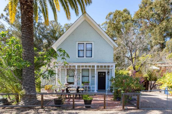 Iconic Modern Farmhouse - San Luis Obispo, CA