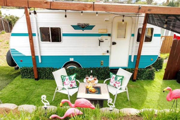 Bettie Blue Charming Retro Trailer Escape - Lakeside, CA