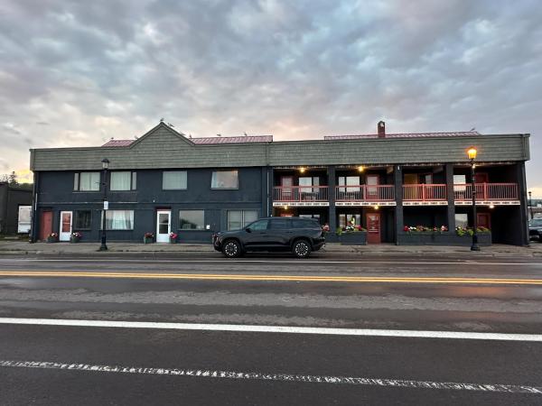 The Harbor Inn - Grand Marais, MN