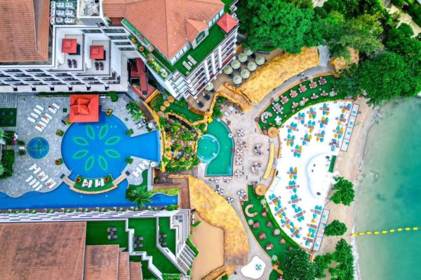 Garden Cliff Resort And Spa - Jomtien