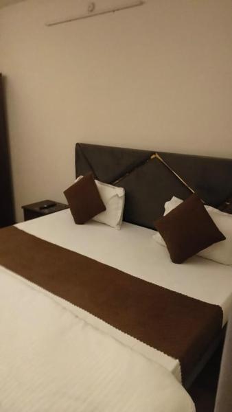Aks Grand - Varanasi
