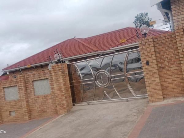 Radie Guest House - Mthatha