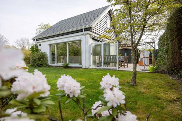 Holiday Home With Garden In Kortgene - Klaverhoek 6 - Goes