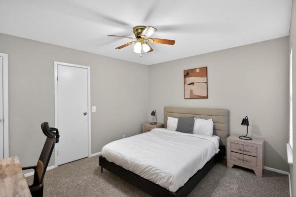 Modern Stay Minutes From Downtown Nashville - Mount Juliet, TN