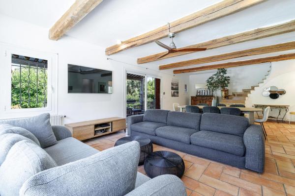 Villa 5 Bdr - Swimmingpool - Ac - Parking - Antibes