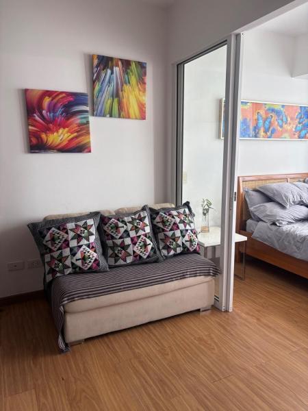 Condominium Unit In Makati - Manila