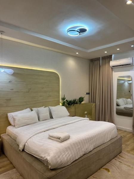 Vluxuries - Lagos, Nigeria