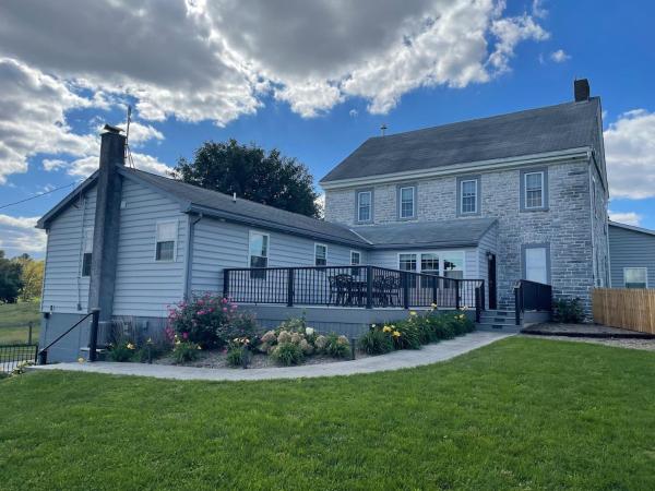 Restored 1800s Farmhouse On Working Sheep Farm - Lititz, PA