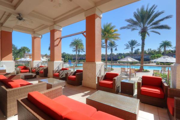 Resort Style Townhouse With Private Spa Near Parks - United States