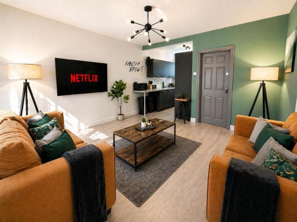 Large 6 Bed House With Free Parking And Ultrafast Wi-fi - Sheffield