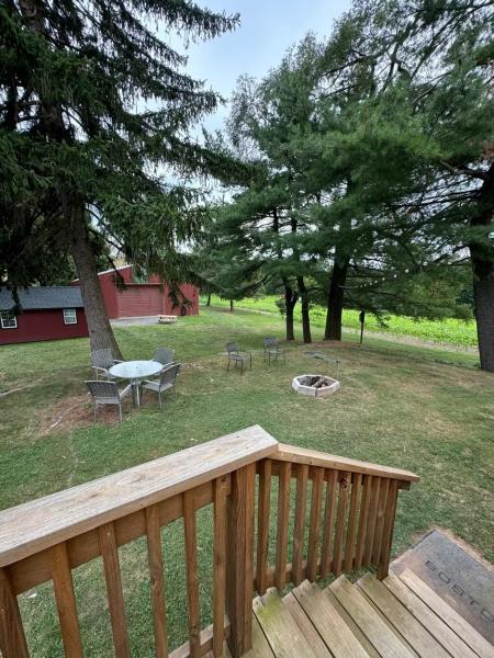 White Squirrel Farm Retreat - Lake Tobias Wildlife Park, Halifax