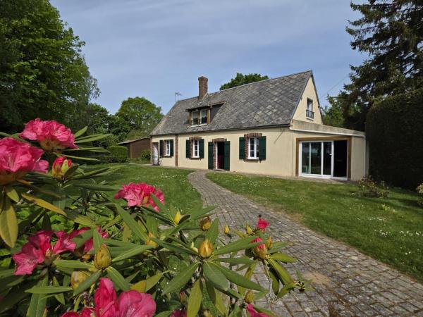 Maison Nature Avec Salle De Jeux, Jardin Clos, Et Wi-fi à Dampierre-sous-brou - Fr-1-581-19 - Pré Catelan - Jardin de Marcel Proust
