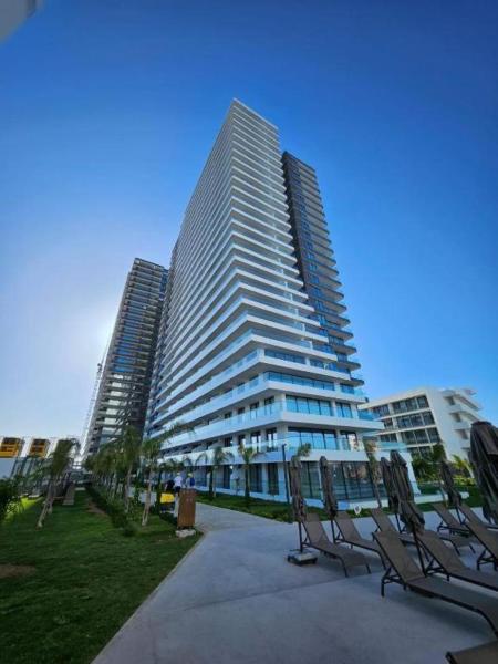 Premium Luxury Apartments At Grand Sapphire Resort & Casino With Pool Access - Famagusta