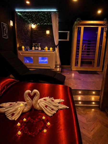 Love Room Balnéo Double & Sauna Privés - Nuit D'exception - Ain