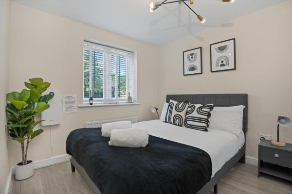 Modern 2 Bed Near Heathrow - Work Or Travel Ready - Slough