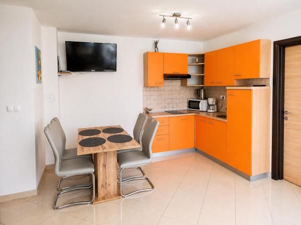 Apartments Mia - Baška