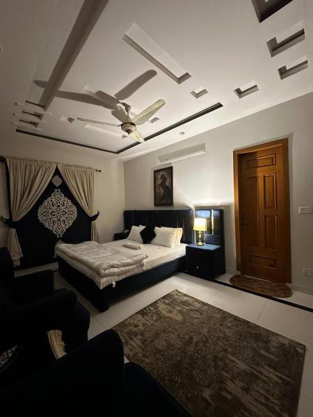 Park-facing 2br Entire Ground Portion - Islamabad