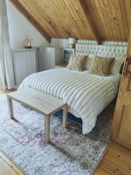 Mienru House Self Catering Cottage - Riviersonderend