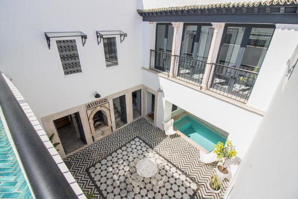 Dar Dou Boutique Guesthouse Art And Pool In Tunis Medina - Tunis