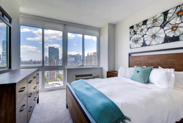 Global Luxury Suites At Newport - Brooklyn, NY