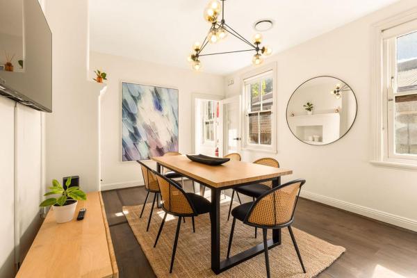 Spacious 4br Family Home Near Walsh Bay - Bondi Beach