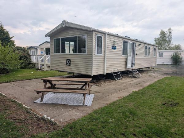 Stylish 8 Berth Caravan At Southview Park In Skegness Ref 33042m - Skegness