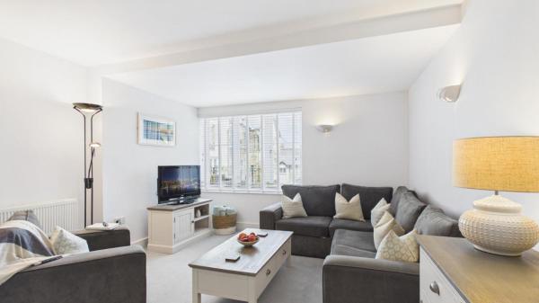 Minarvon - 2 Bedroom Apartment - Saundersfoot - Saundersfoot
