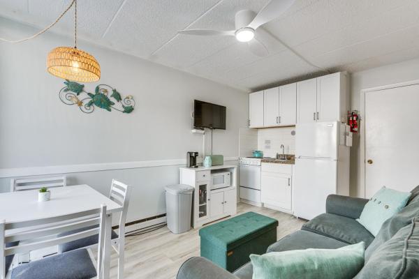Beachfront Wildwood Crest Condo W/ Pool Access! - Wildwood Crest, NJ