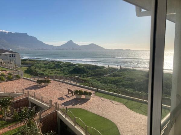 Neptune Isle Ocean View Apartment - Cape Town