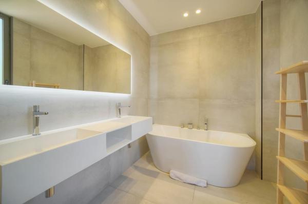 Villa Mathis Cannes - Luxury, Sea View & Pool - Cannes