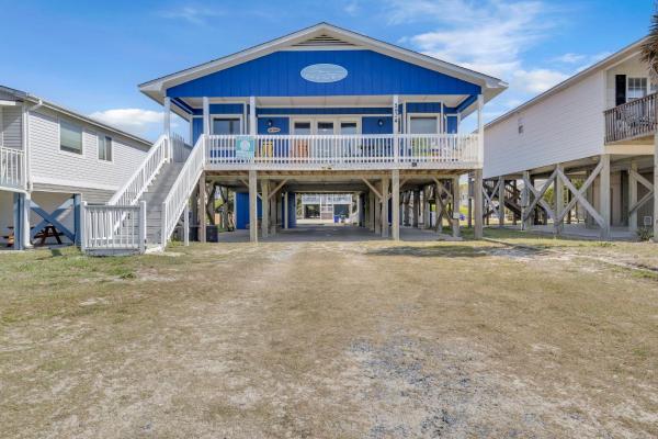 Out Of The Blue By Oak Island Accommodations - Oak Island, NC
