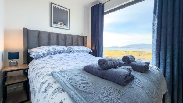 Bothan By The Bay, Benbecula - North Uist