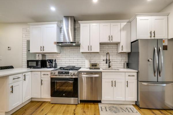 Renovated Ne Washington Home Base W/ Shared Yard! - Hyattsville, MD