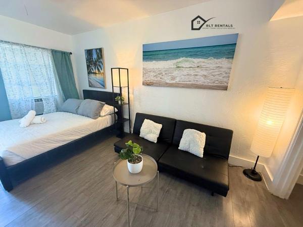 Modern Retreat Near Hollywood Beach And Boardwalk 106-1 - Hollywood, FL