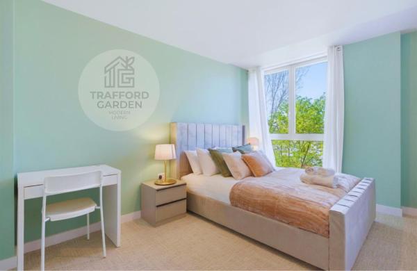 Trafford Garden Retreat With Free Car Park - Altrincham